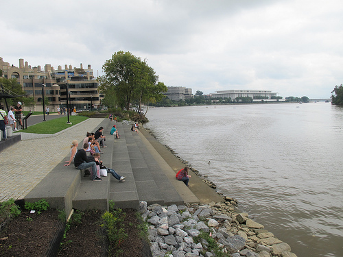 Georgetown Waterfront Park Completed and Completely Awesome - PoPville