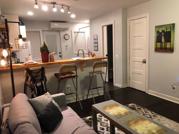 Today’s Rental is a “charming 2-story row house” - PoPville