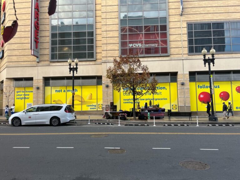 LIDL Coming Soon Signs Sprout in Columbia Heights - PoPville