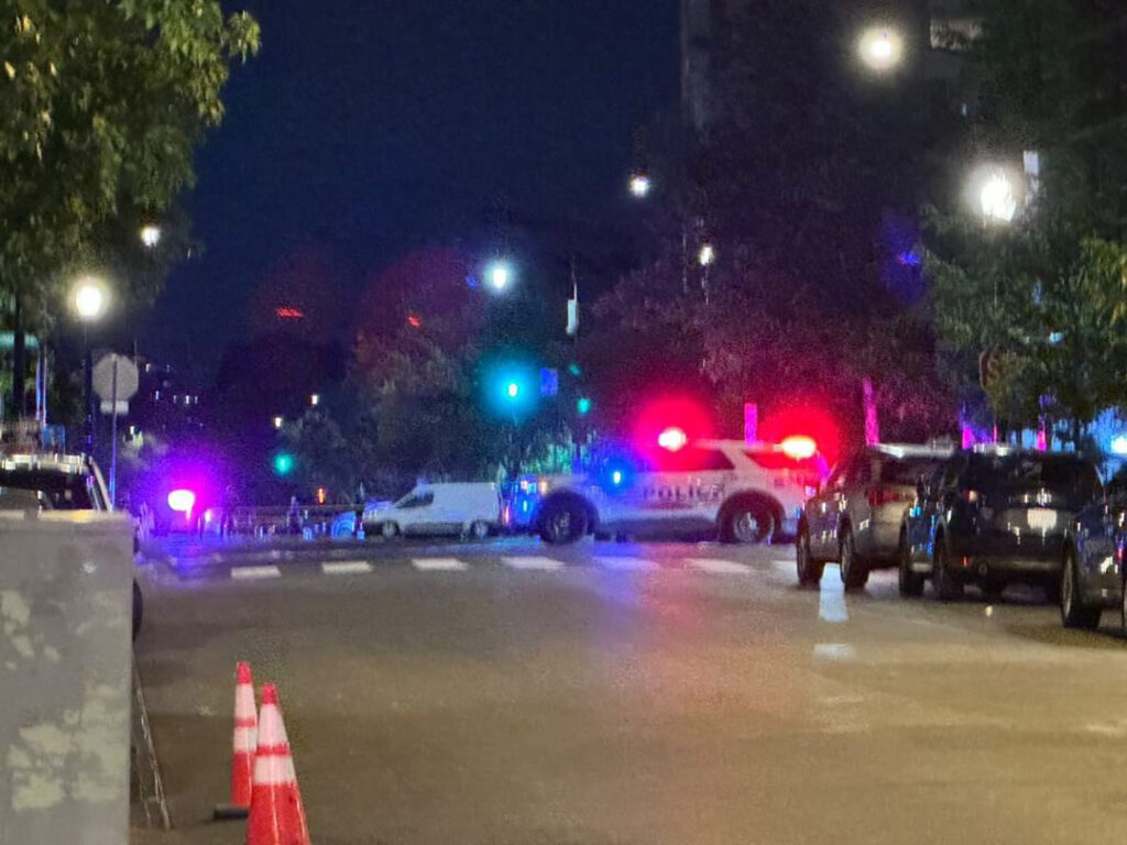 9:25pm last night in Shaw, 3 people shot one of whom was killed ...